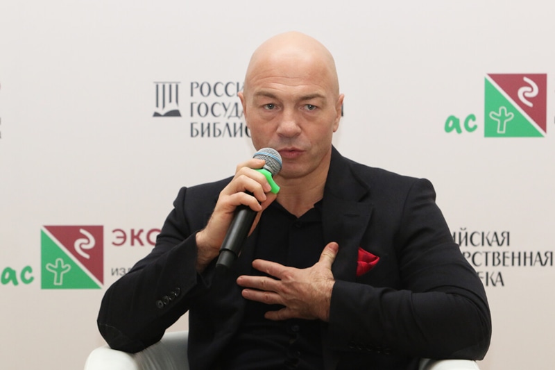 Олег Новиков – биография, личная жизнь, фото, новости, «Эксмо», Инесса ...